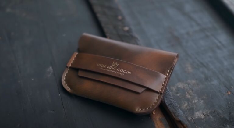 What Does Leather Smell Like: Explaination - LeatherHandy